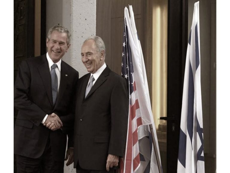 Types of handshakes and what they mean - PsychMechanics