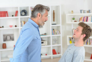 8 Signs someone is trying to intimidate you - PsychMechanics