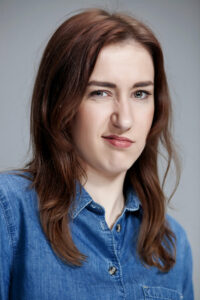 Furrowed eyebrows in body language (10 Meanings) - PsychMechanics